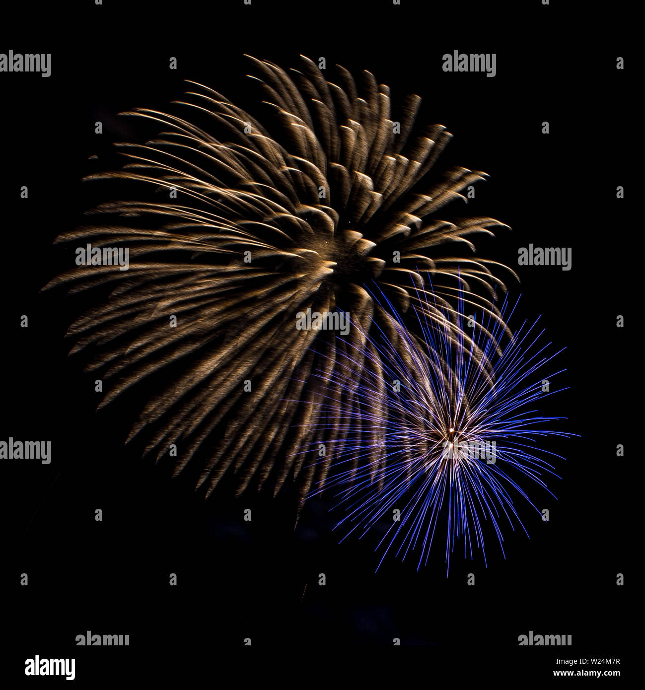 Fire works background hi-res stock photography and images - Alamy