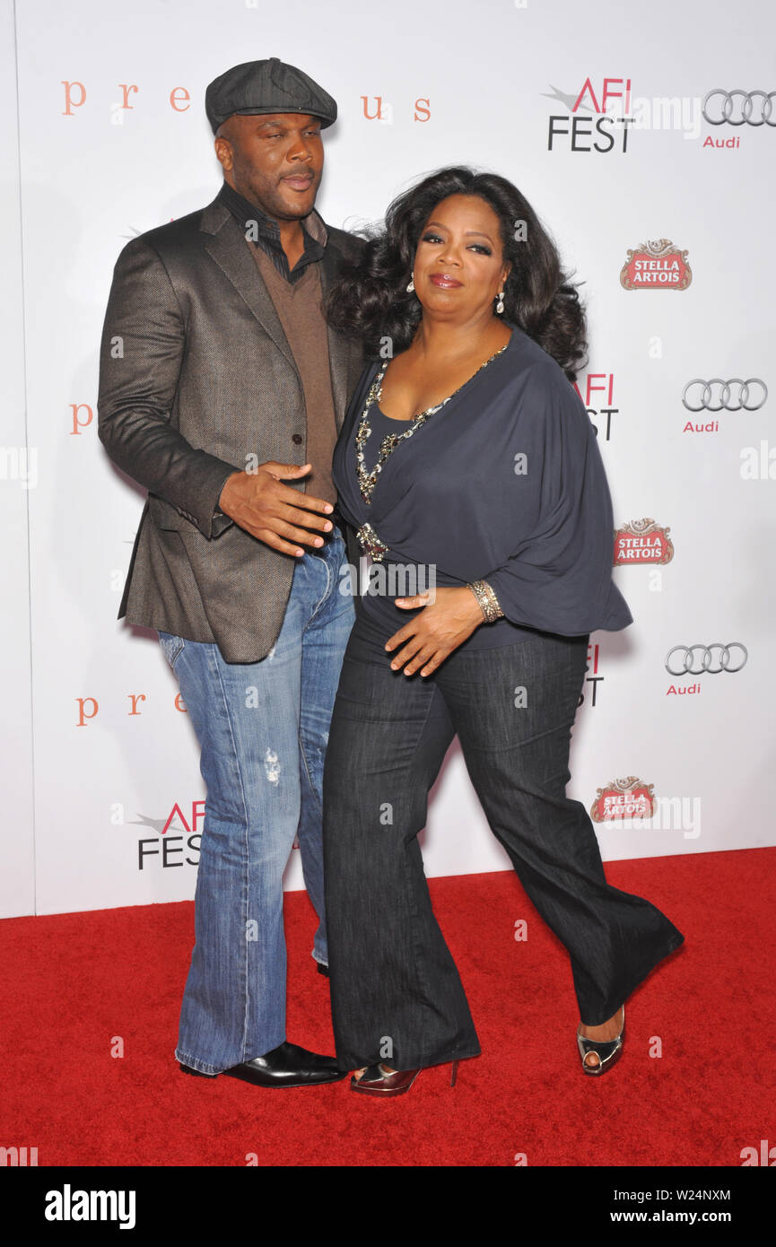 Oprah winfrey tyler perry precious hi-res stock photography and images ...