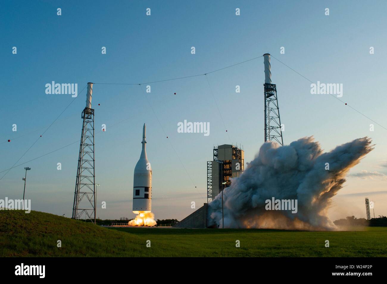 The NASA Orion Launch Abort System successfully launches atop a ...