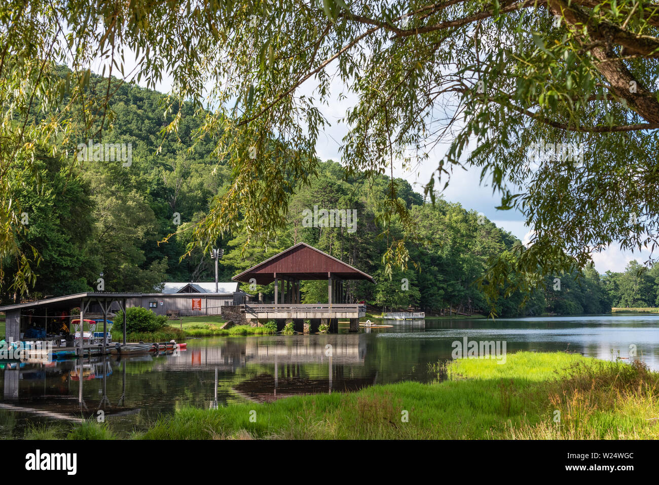 Vogel state park lake trahlyta hi-res stock photography and images - Alamy