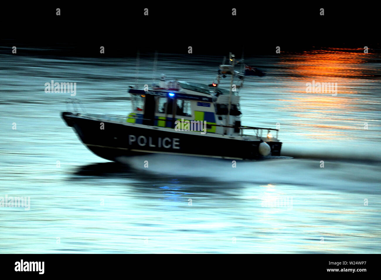 Police launch on river thames hi-res stock photography and images - Alamy