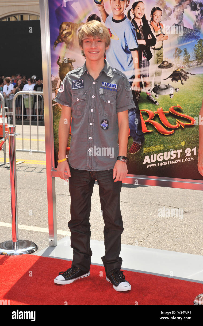 Devon Gearhart at the Los Angeles premiere of "Shorts" at Grauman's ...