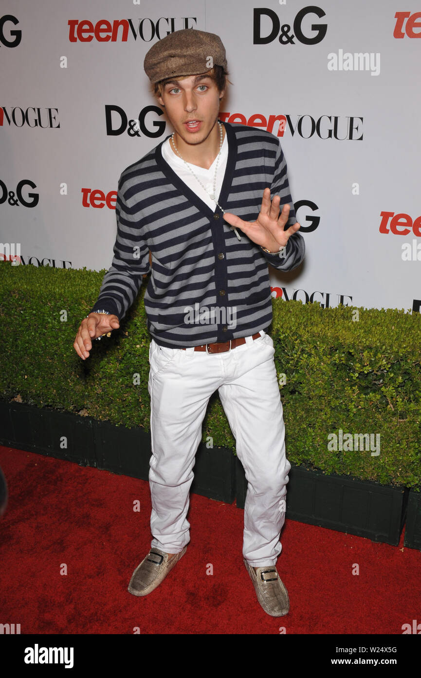 LOS ANGELES, CA. September 25, 2009: Cody Linley at the 7th anual Teen ...