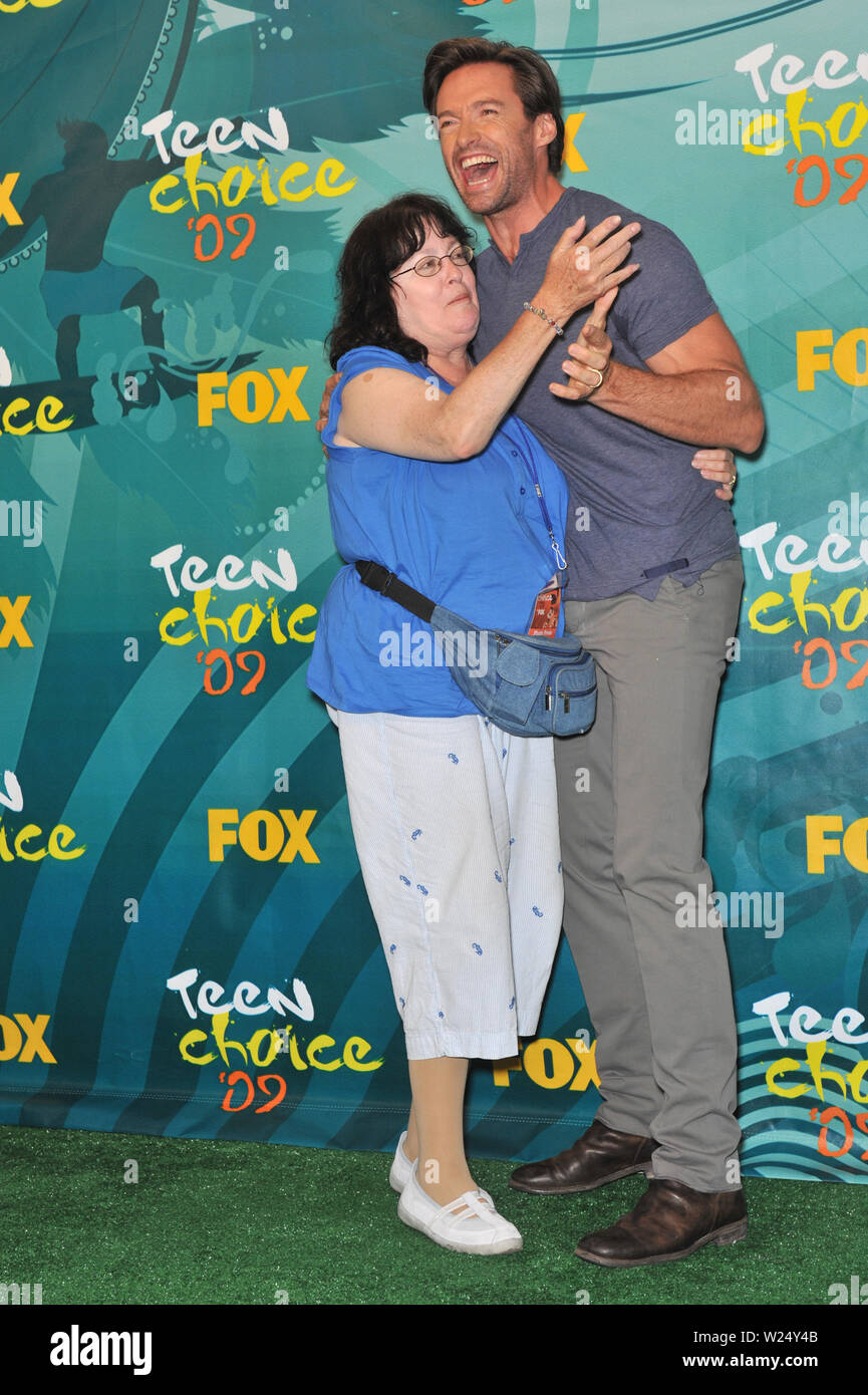 LOS ANGELES, CA. August 10, 2009: Hugh Jackman with photo-journalist ...