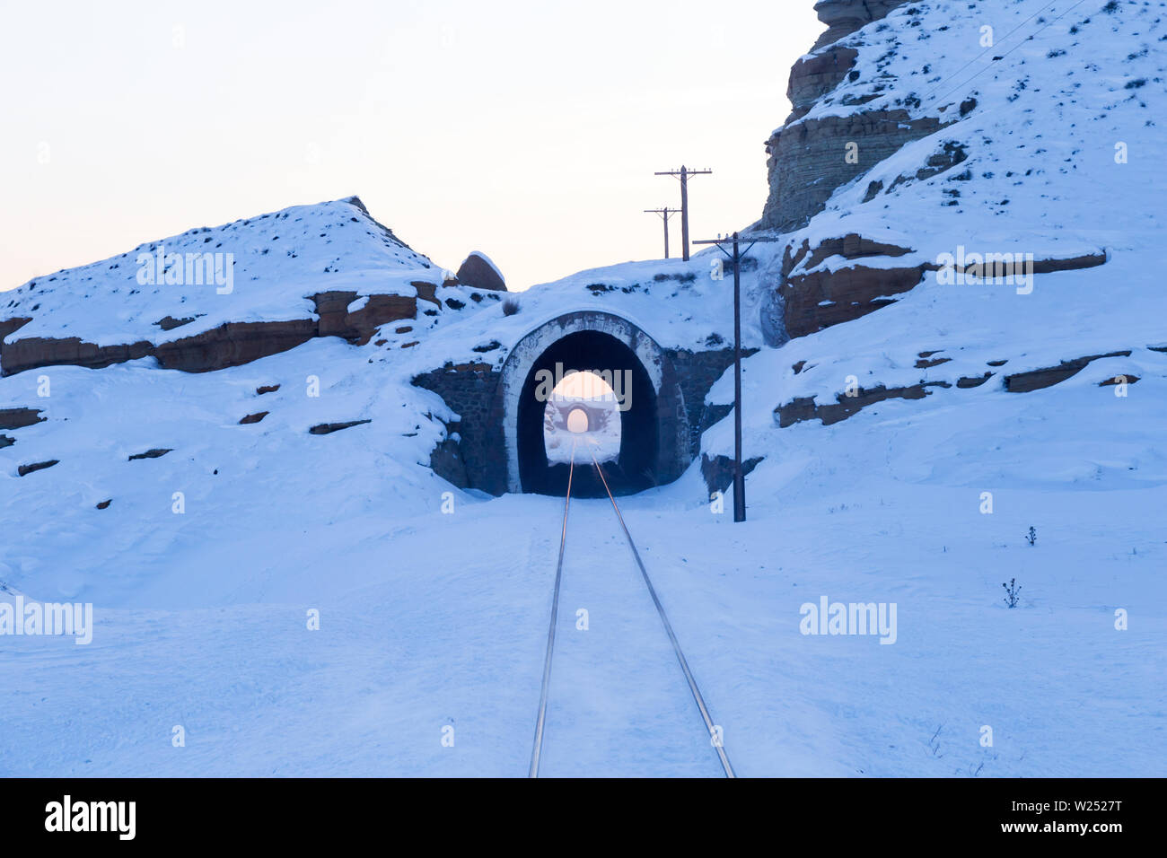 Railroad tunnels hi-res stock photography and images - Alamy