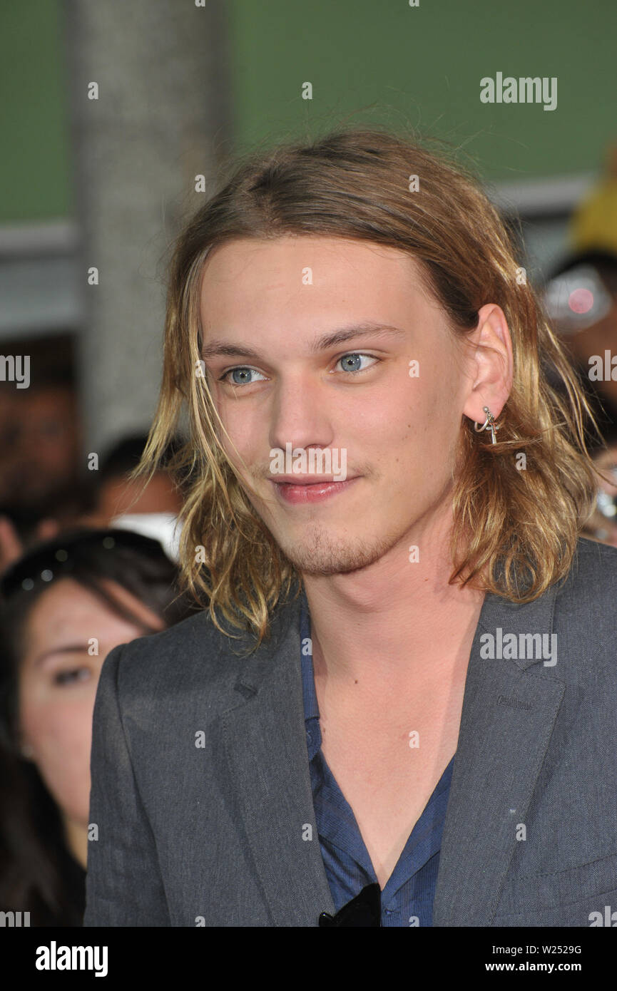 Jamie Campbell Bower In Twilight