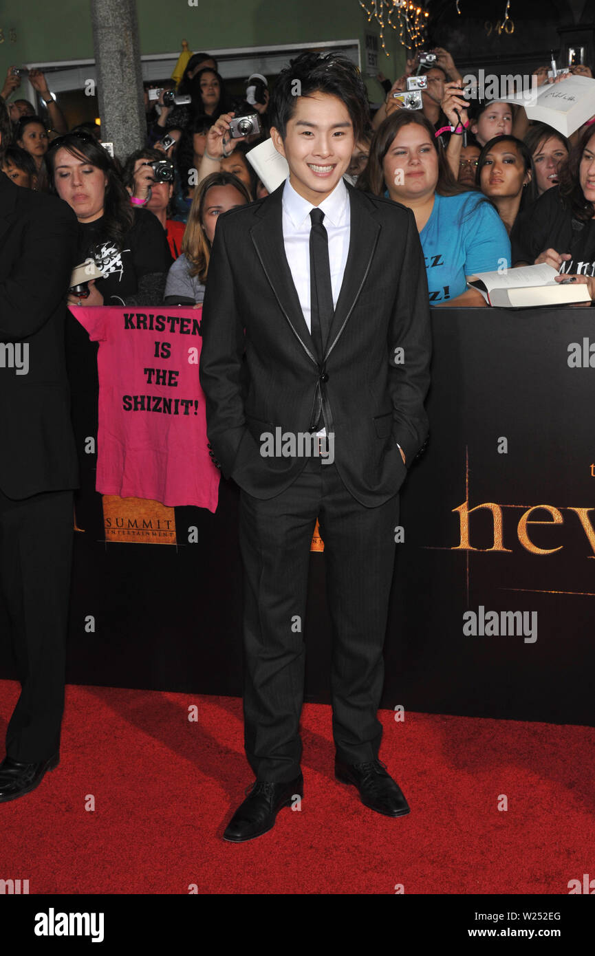 LOS ANGELES, CA. November 17, 2009: Justin Chon at the world premiere ...
