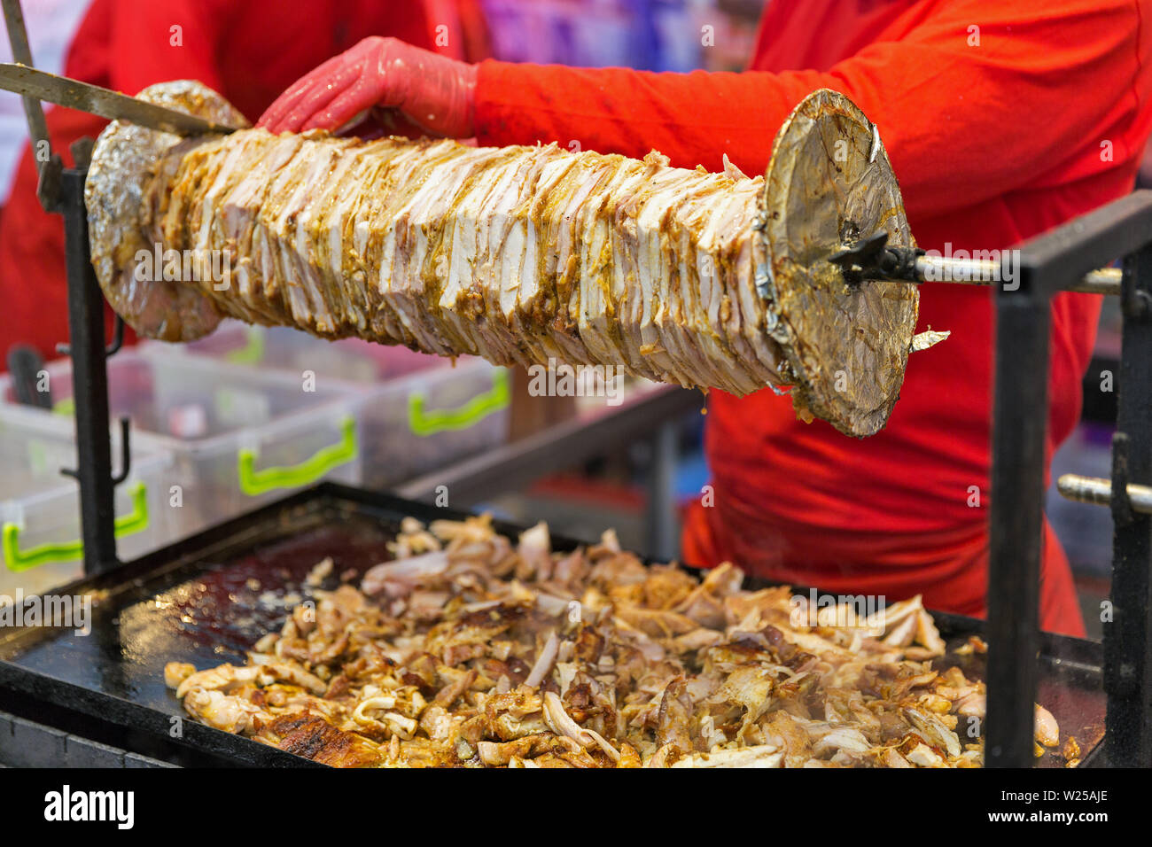 Arab chicken grilled shawarma hi-res stock photography and images - Alamy