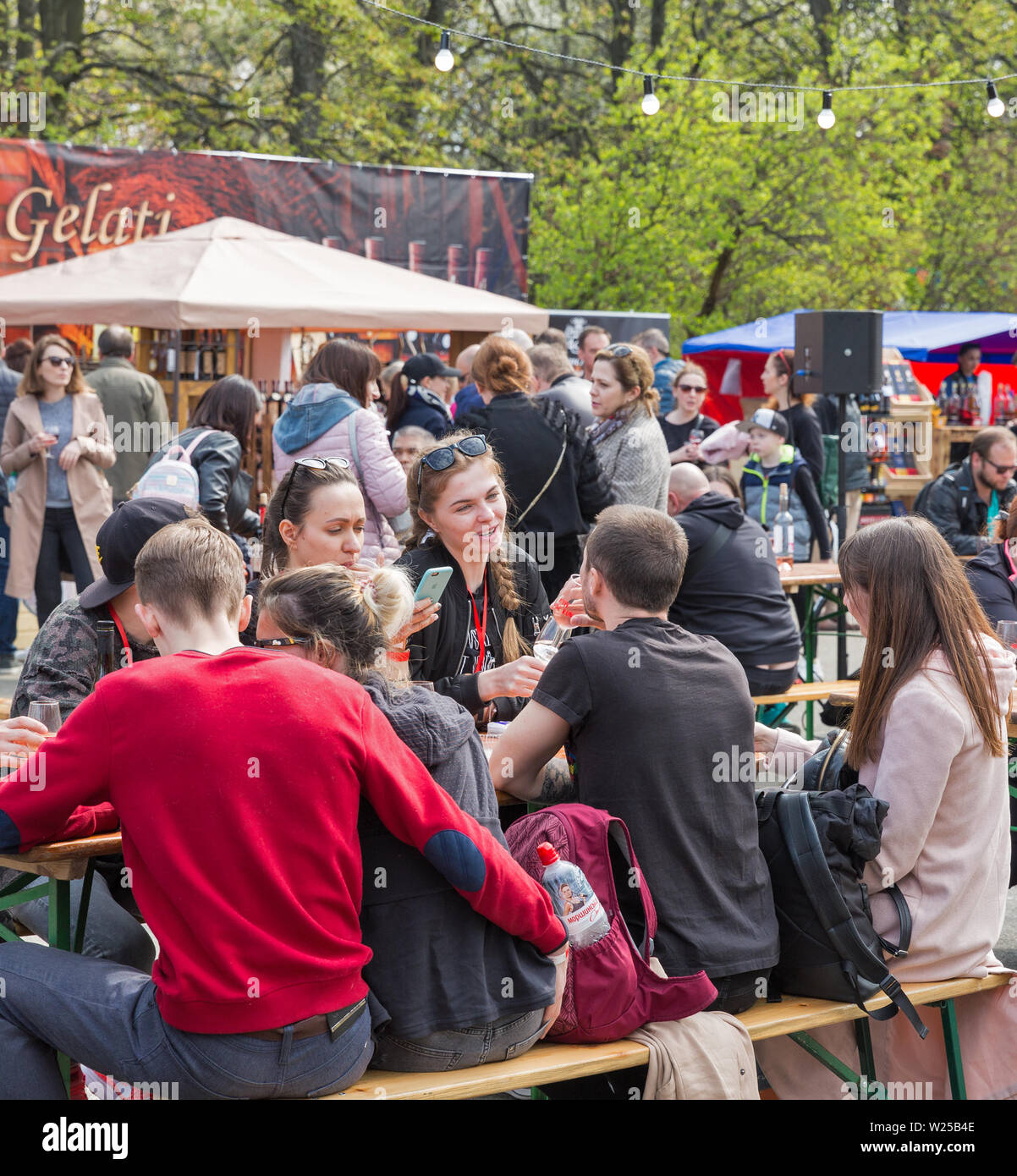 Permanent benches hi-res stock photography and images - Alamy