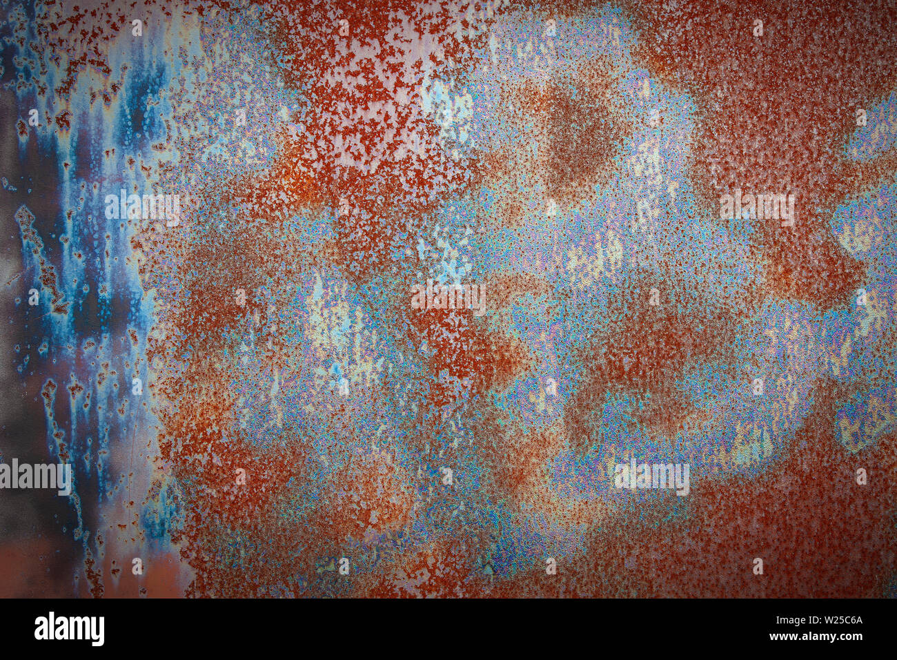 Red old painted metal texture Stock Photo - Alamy