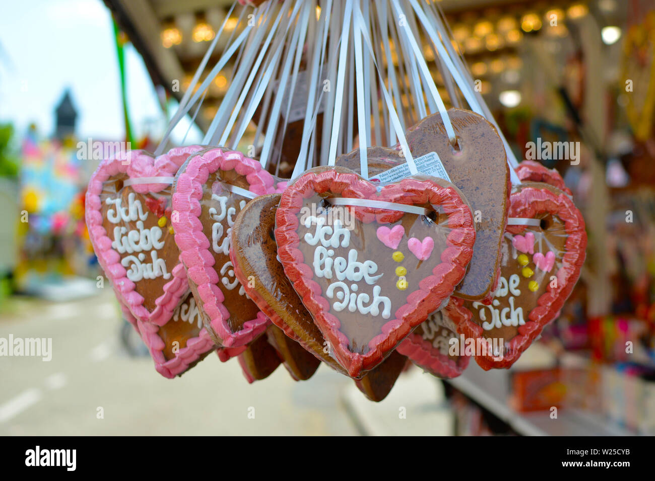 Gingerbread heart germany hi-res stock photography and images - Alamy