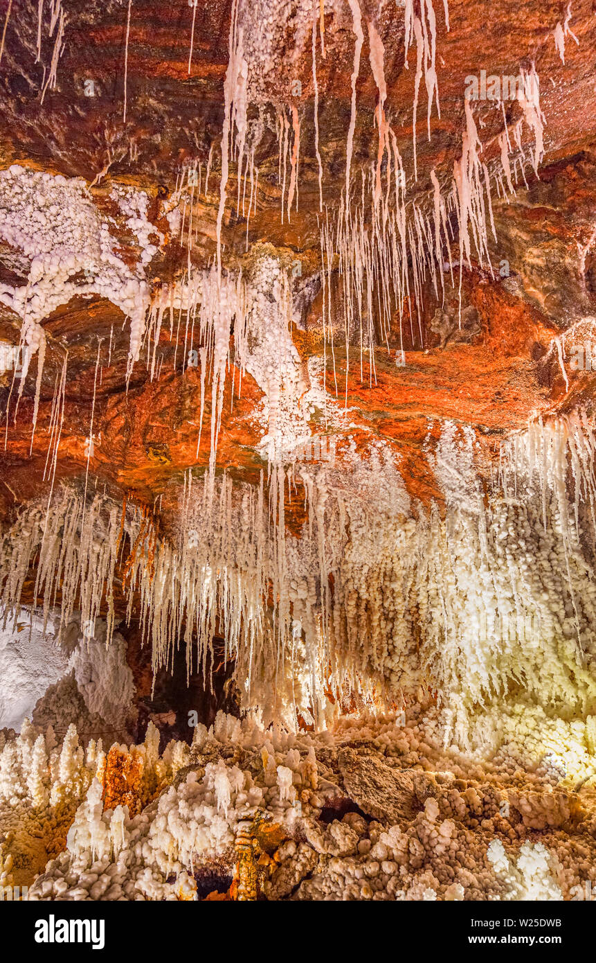 Stalactite formations into the old salt mine of Cardona Stock Photo - Alamy