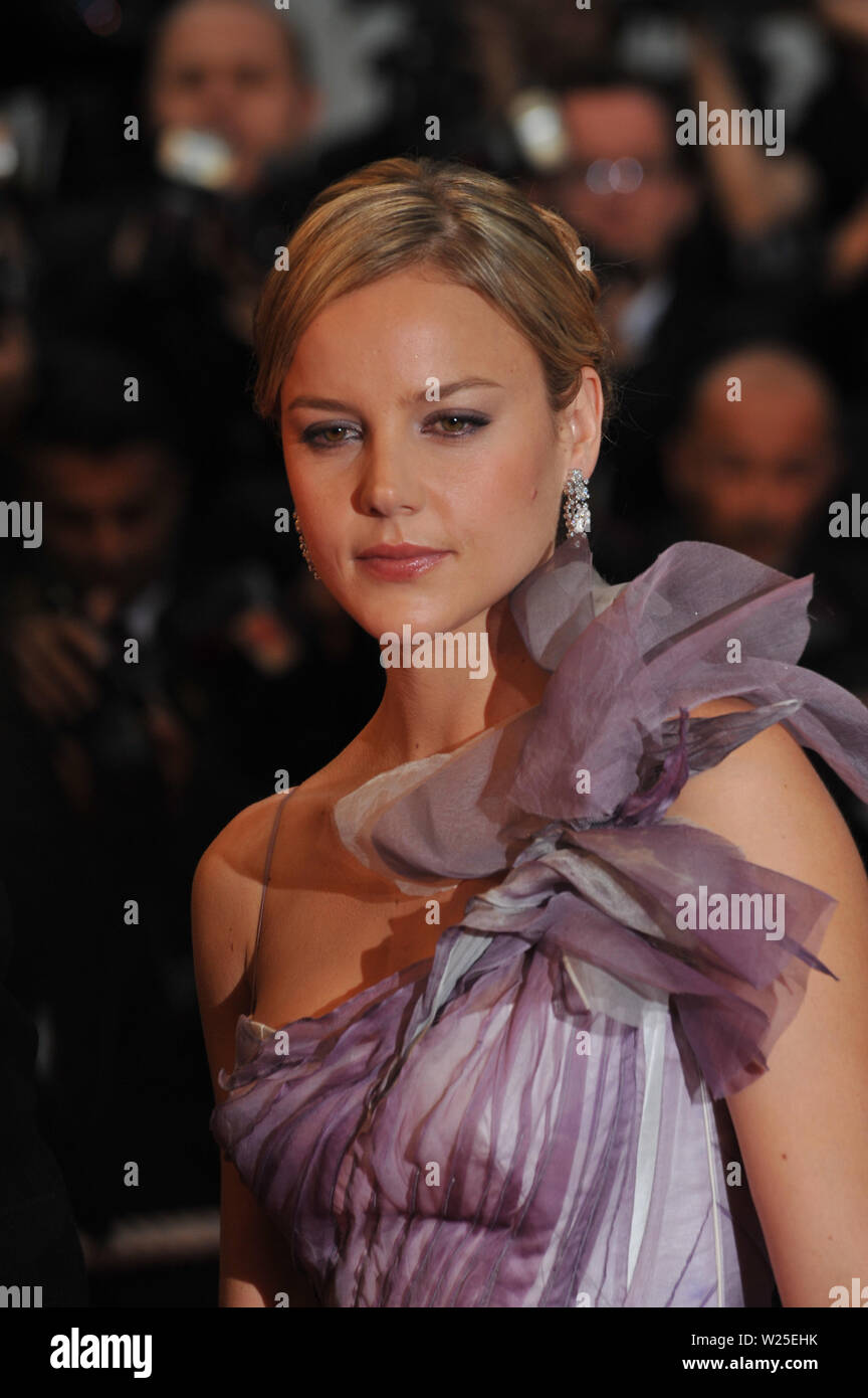 Abbie cornish bright star hi-res stock photography and images - Alamy
