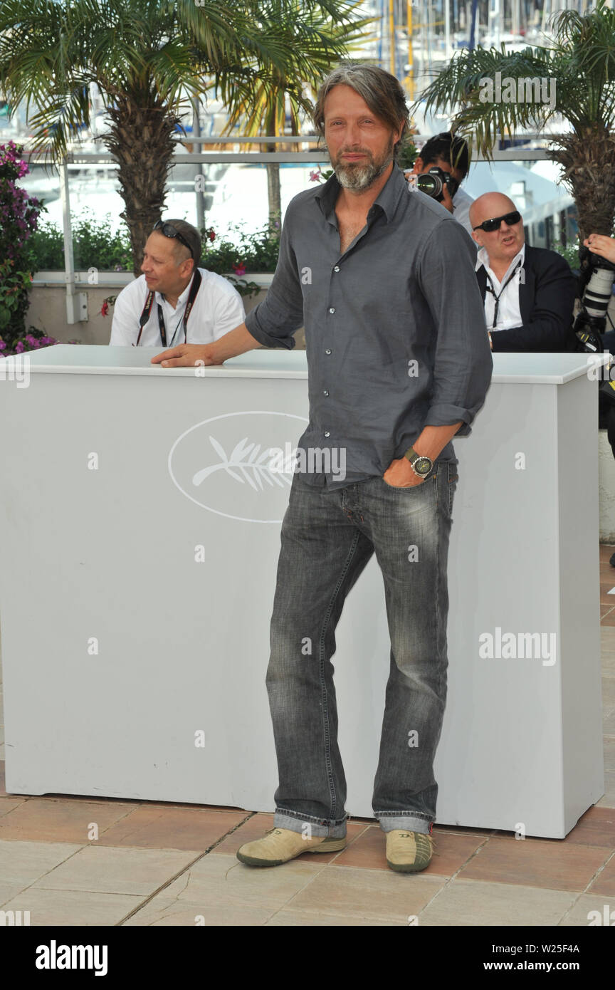 CANNES, FRANCE. May 24, 2009: Mads Mikkelsen at the photocall for his ...