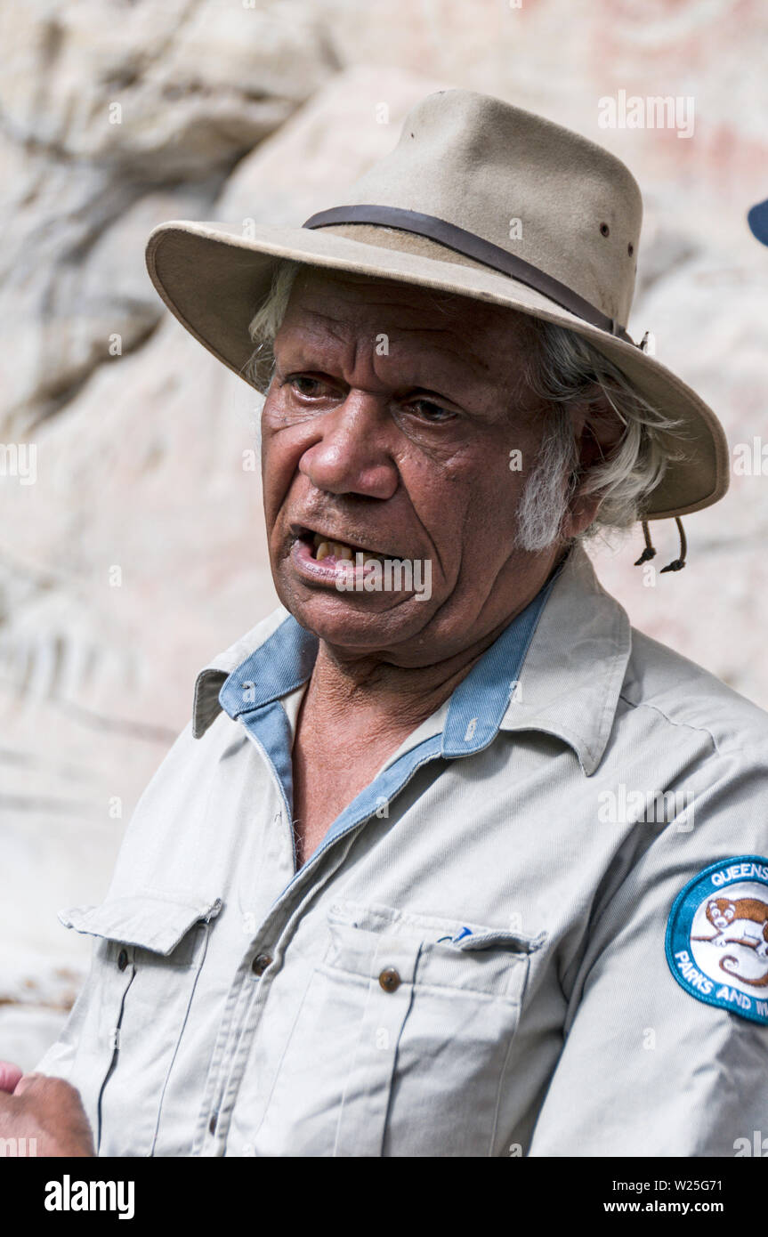 Aboriginal art gallery hi-res stock photography and images - Alamy