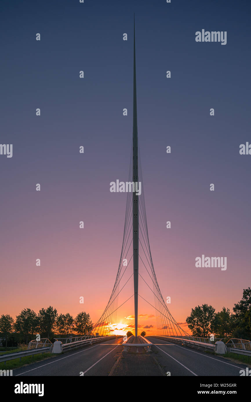 The Harp Bridge is one of three neighboring bridges crossing the ...