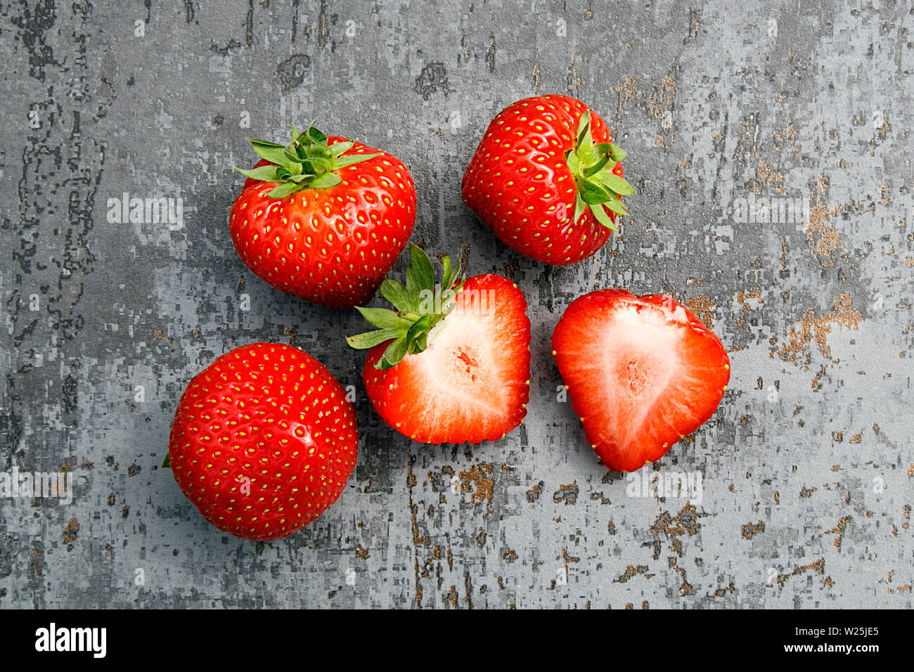 Five Strawberries from directly above - summertime health eating ...