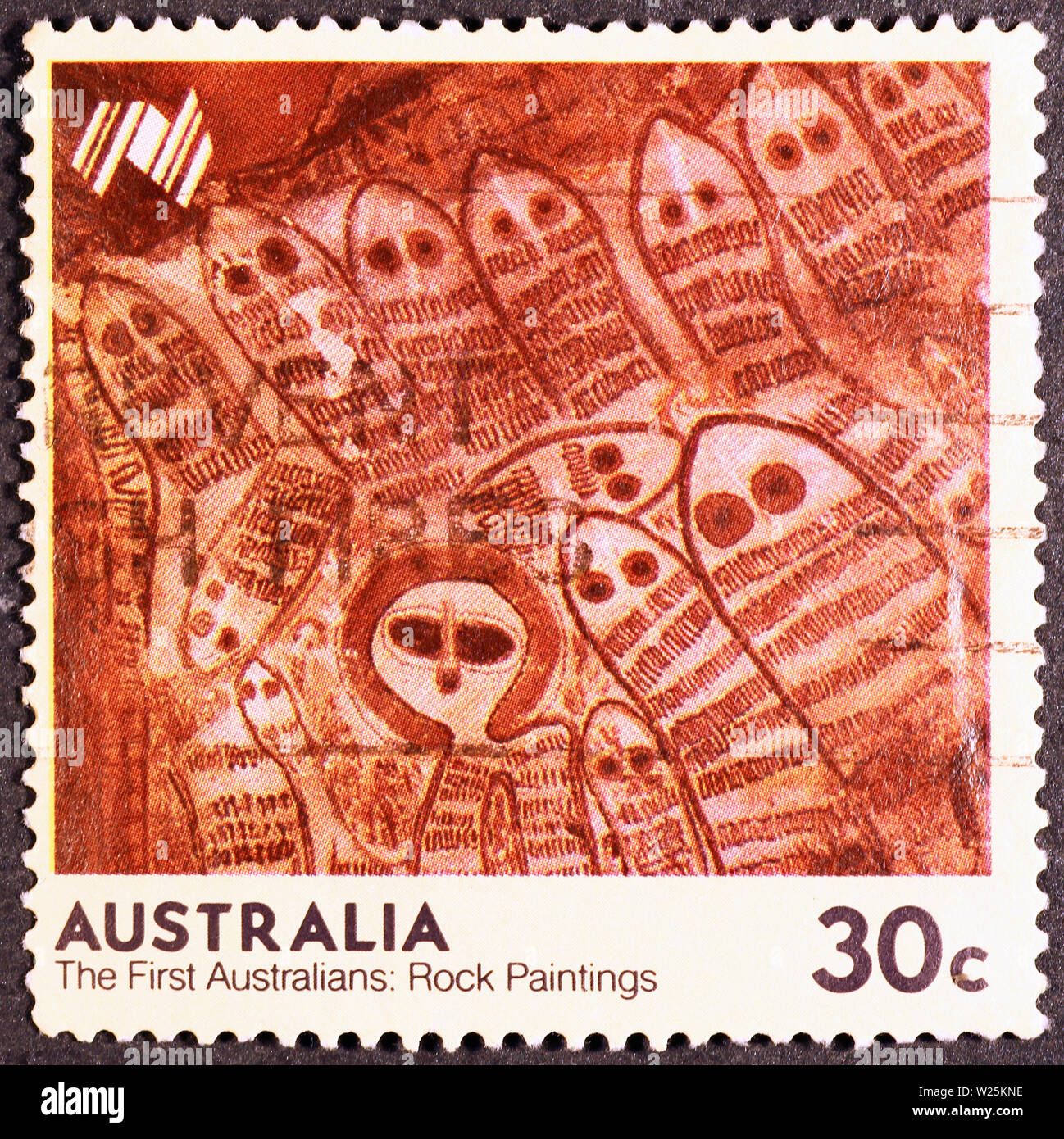 Australian aboriginal rock art paintings hi-res stock photography and ...