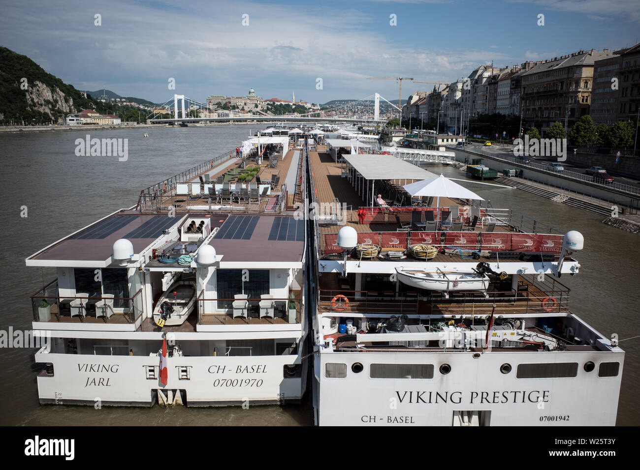 Croisière sur le danube hi-res stock photography and images - Alamy