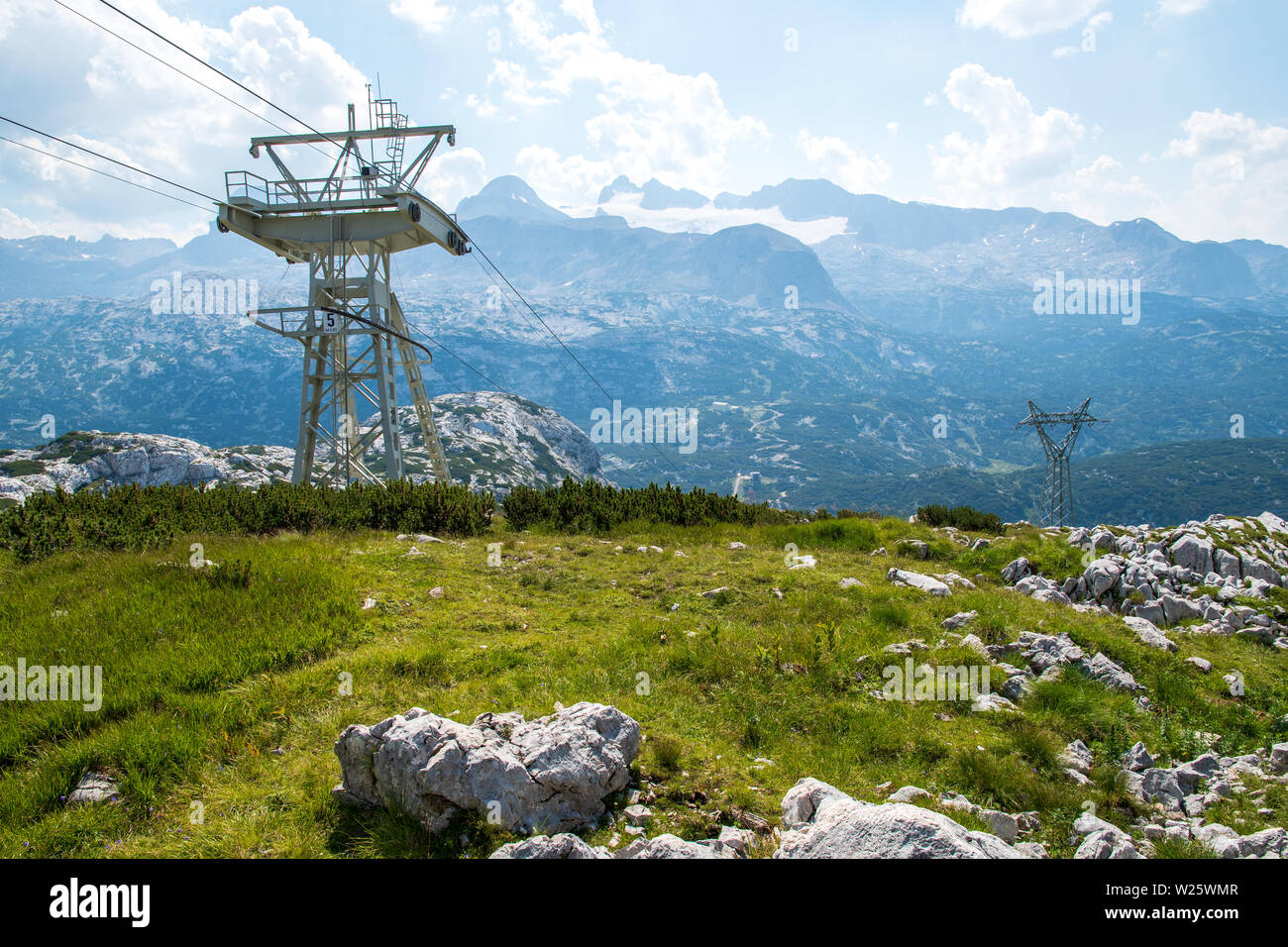 Cable support towers hi-res stock photography and images - Alamy
