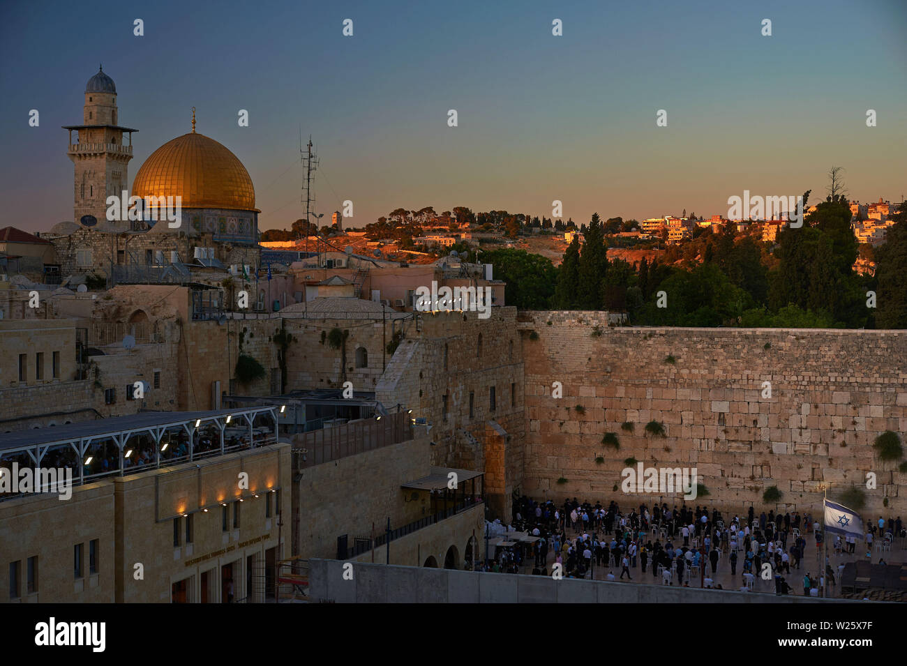 An evening in Jerusalem at the Wailing Wall Stock Photo - Alamy