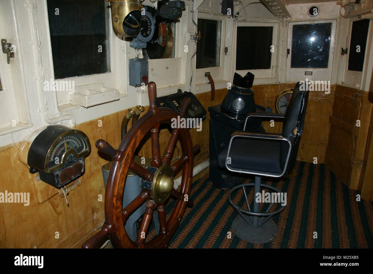 Ross Tiger, trawler wheel house Stock Photo - Alamy
