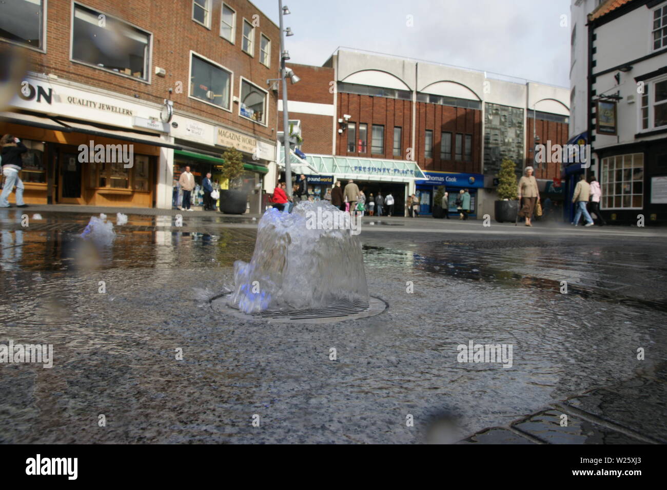 Grimsby freshney place shopping centre hi-res stock photography and ...