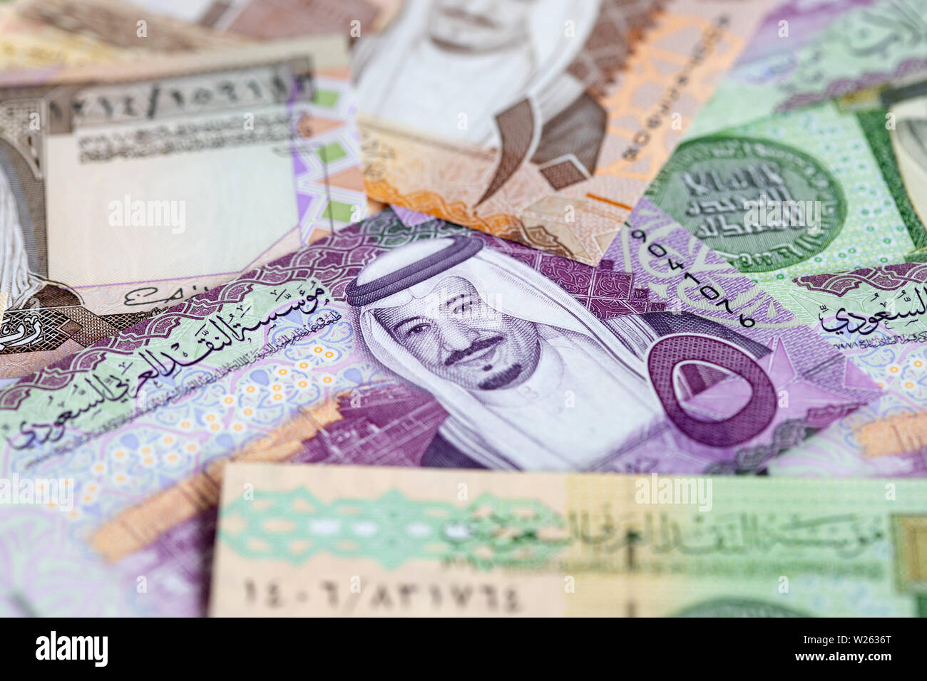 Collection of Saudi Arabia Riyal banknotes Stock Photo - Alamy