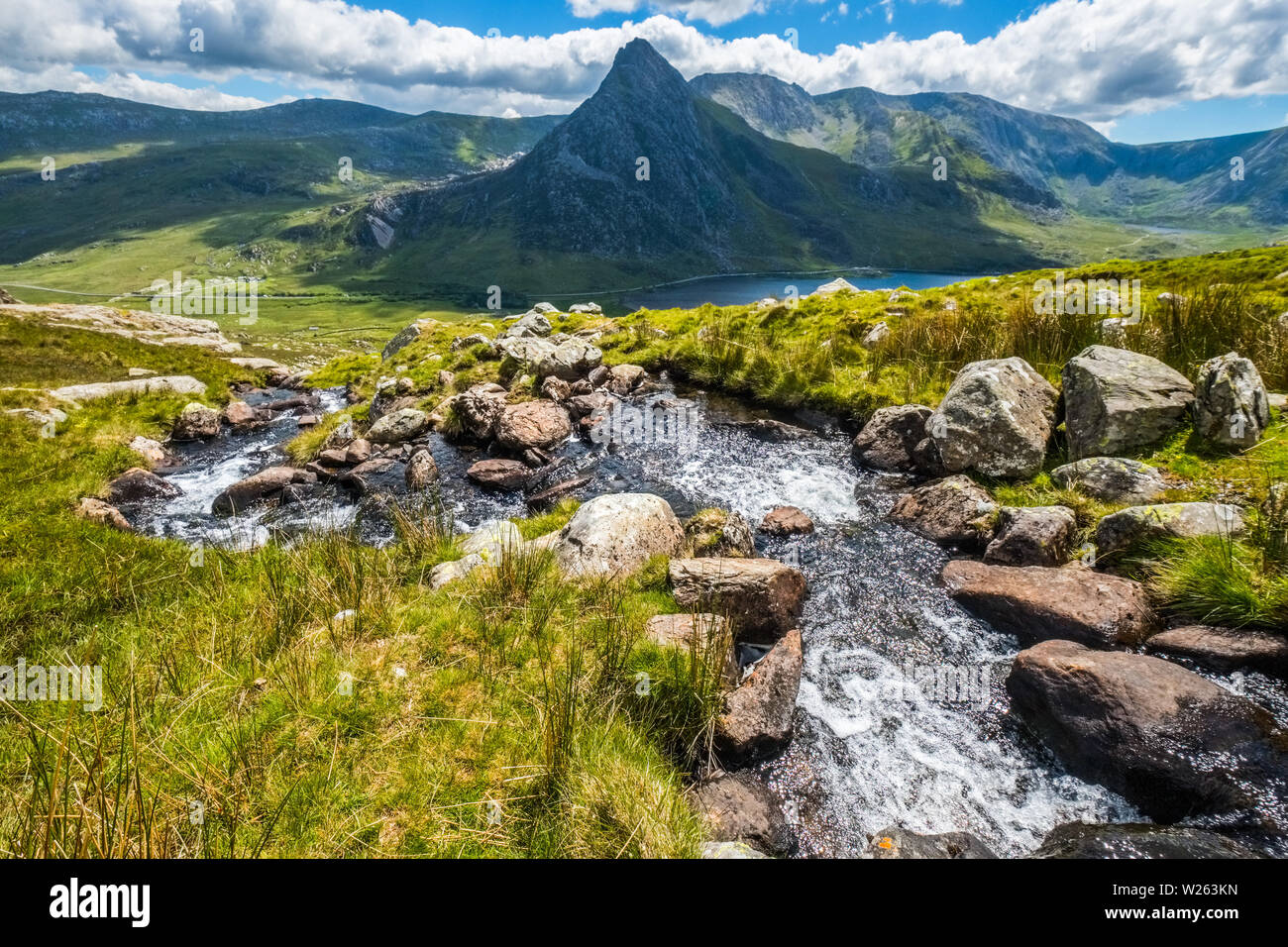 Tryfan mountain in Snowdonia, North Wales,UK Stock Photo - Alamy