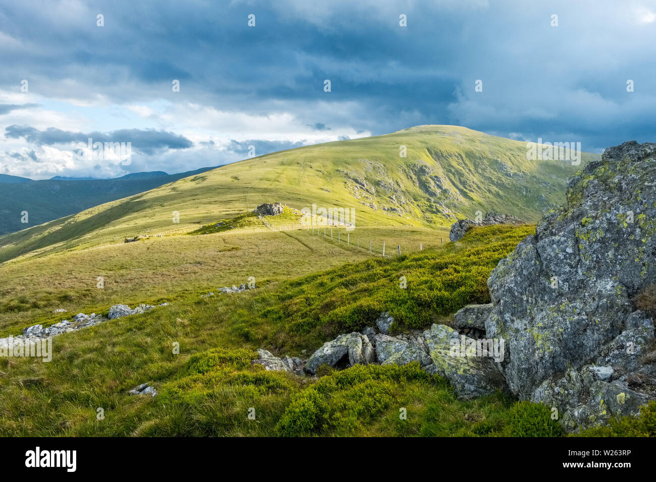 Carneddau hills hi-res stock photography and images - Alamy
