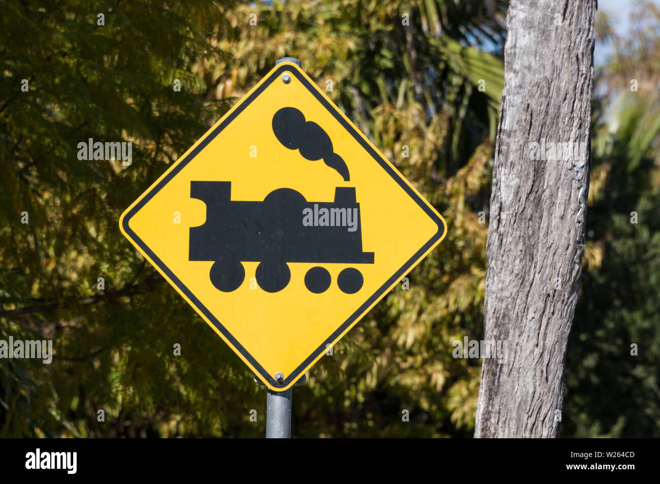 Australian railway crossing hi-res stock photography and images - Alamy