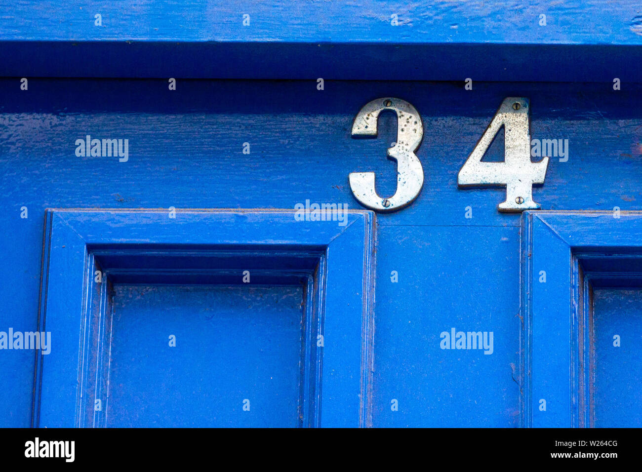 Thirty to thirty four hi-res stock photography and images - Alamy