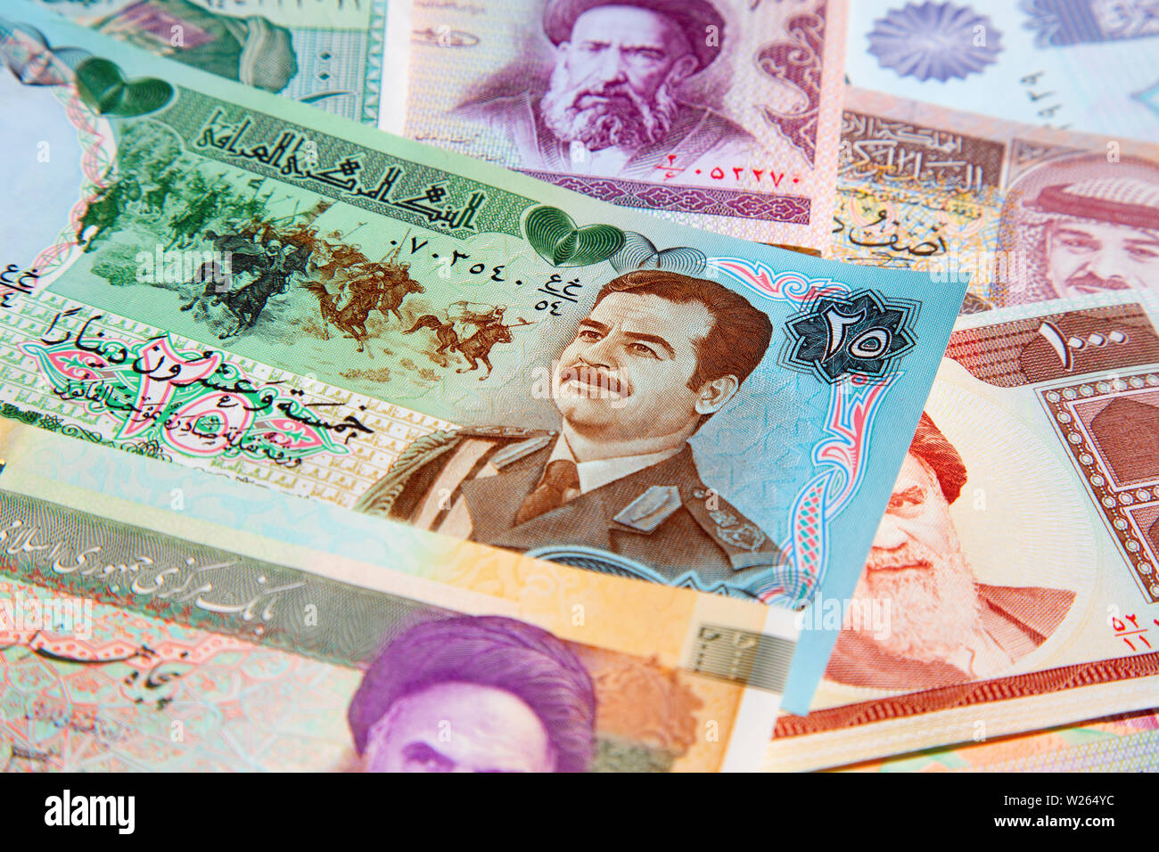 Variety of Middle East banknotes Stock Photo - Alamy