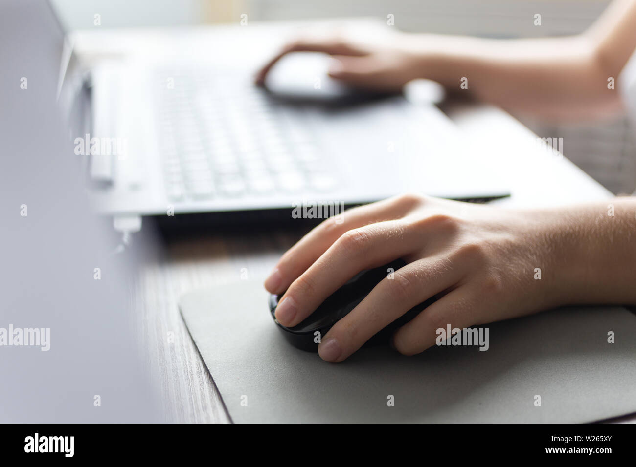 Typing speed hi-res stock photography and images - Alamy