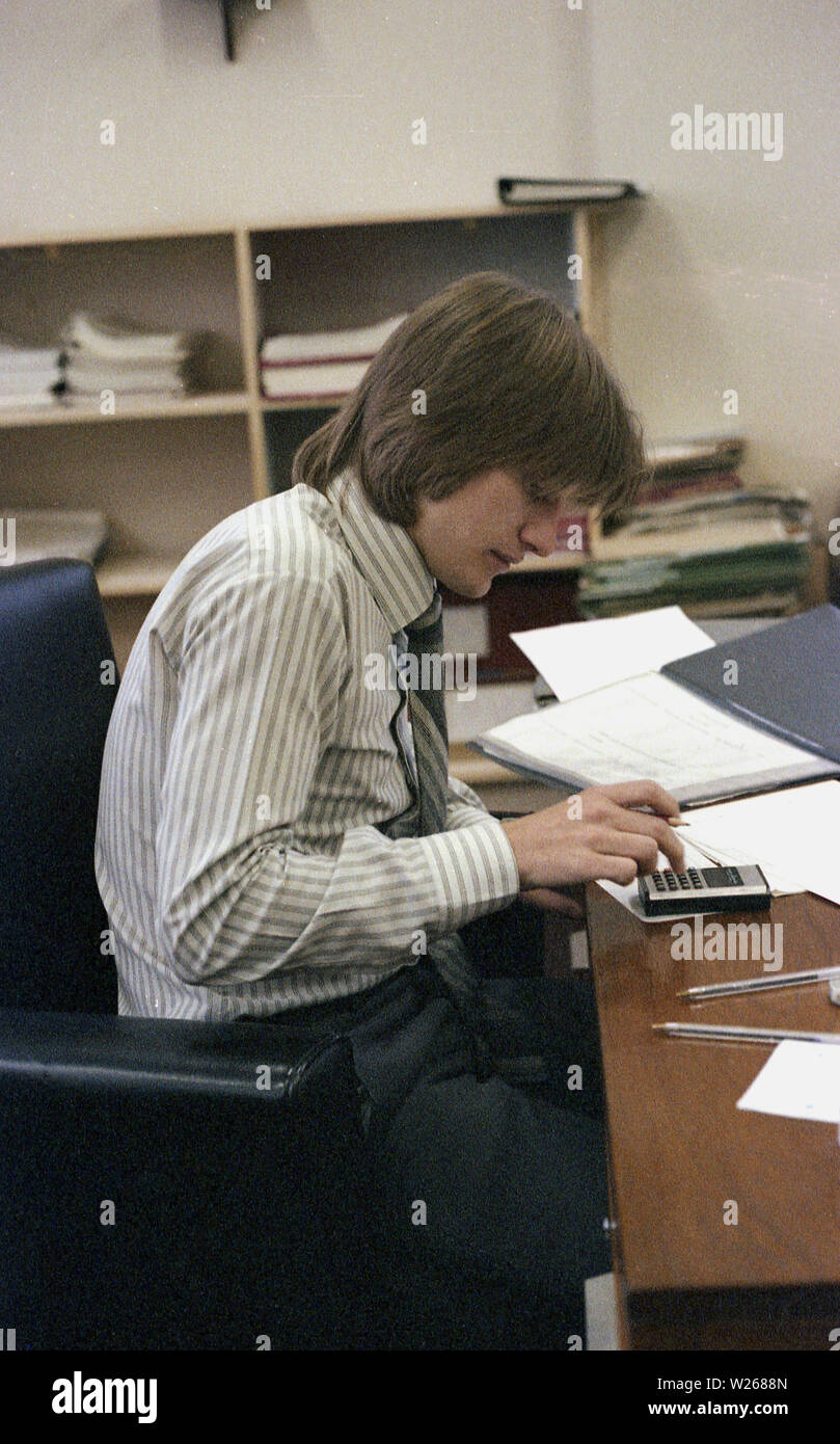 Office manager 1970s hi-res stock photography and images - Alamy