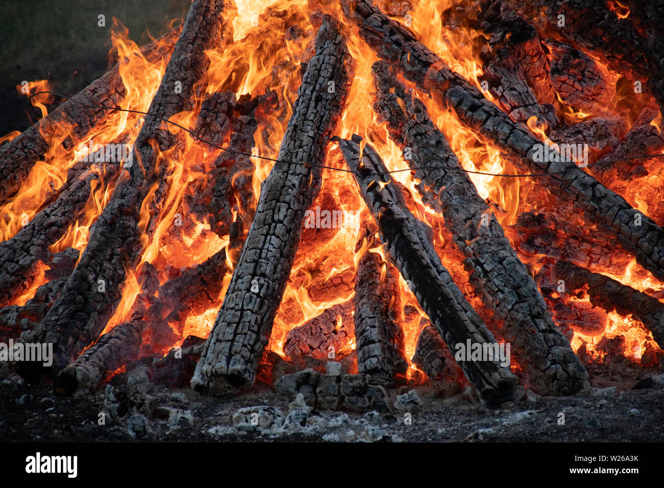 Pagan festival and bonfire hi-res stock photography and images - Alamy