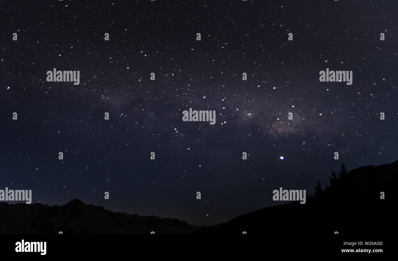 Queenstown new zealand middle hi-res stock photography and images - Alamy