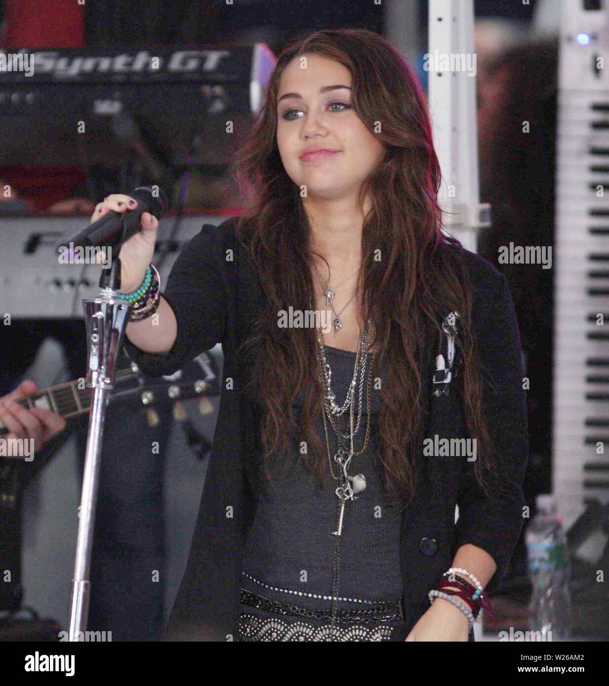 Miley 2009 hi-res stock photography and images - Alamy
