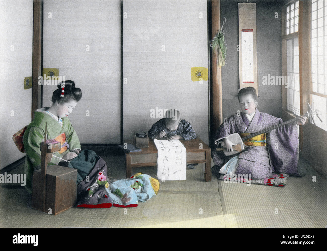 Music instruments shamisen japanese musical hi-res stock photography ...