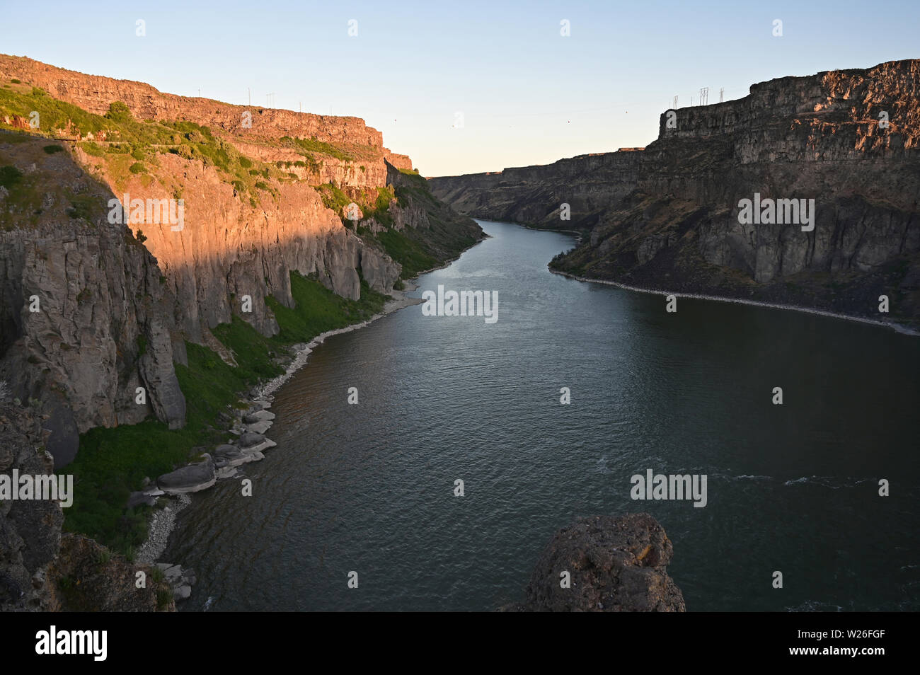 Tha Snake River and Snake River Canyon at first light in Twin Falls ...