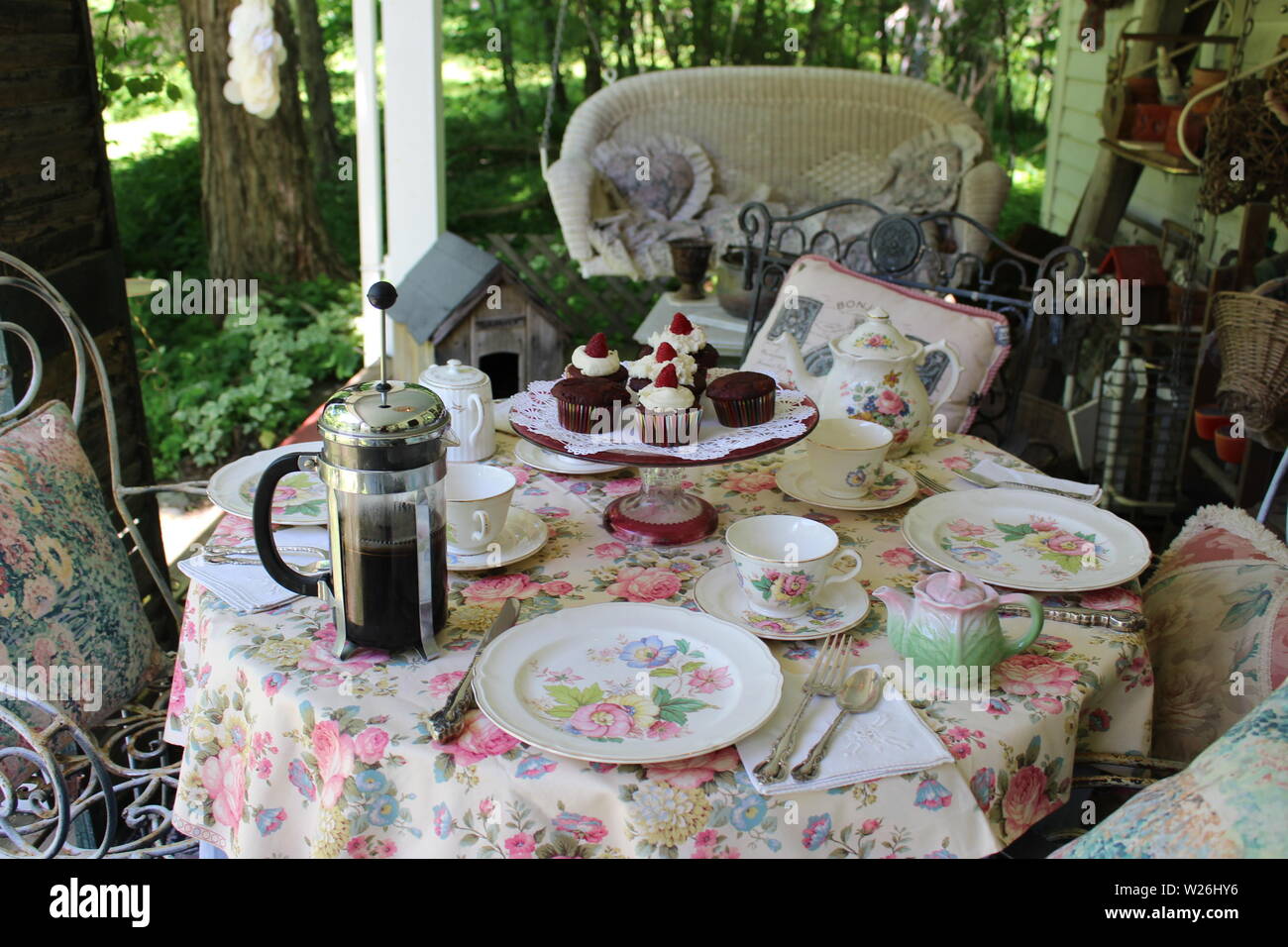 Private porch for dining hi-res stock photography and images - Alamy