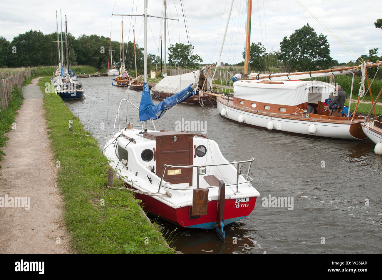 Norfolk Broads waterways Stock Photo - Alamy