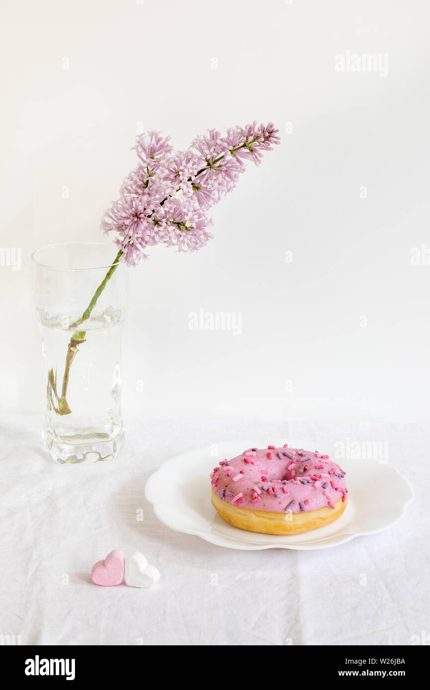 Minimal vertical still life hi-res stock photography and images - Alamy