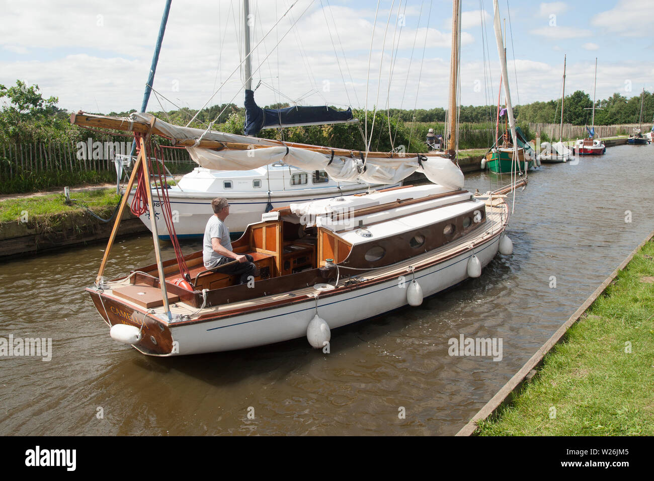 Norfolk Broads waterways Stock Photo - Alamy
