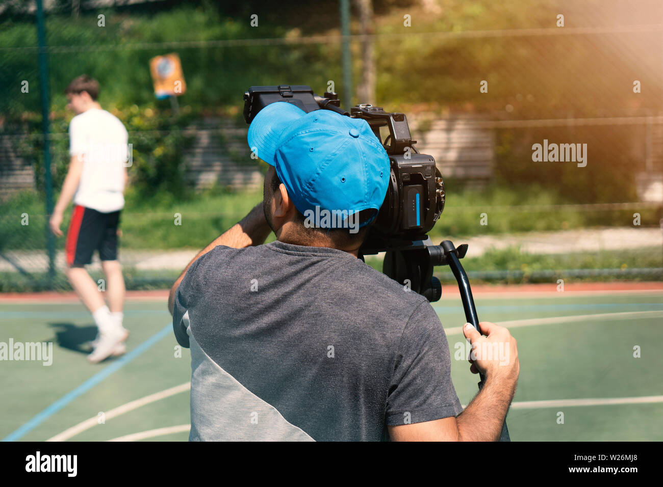 Student video filming hi-res stock photography and images - Alamy