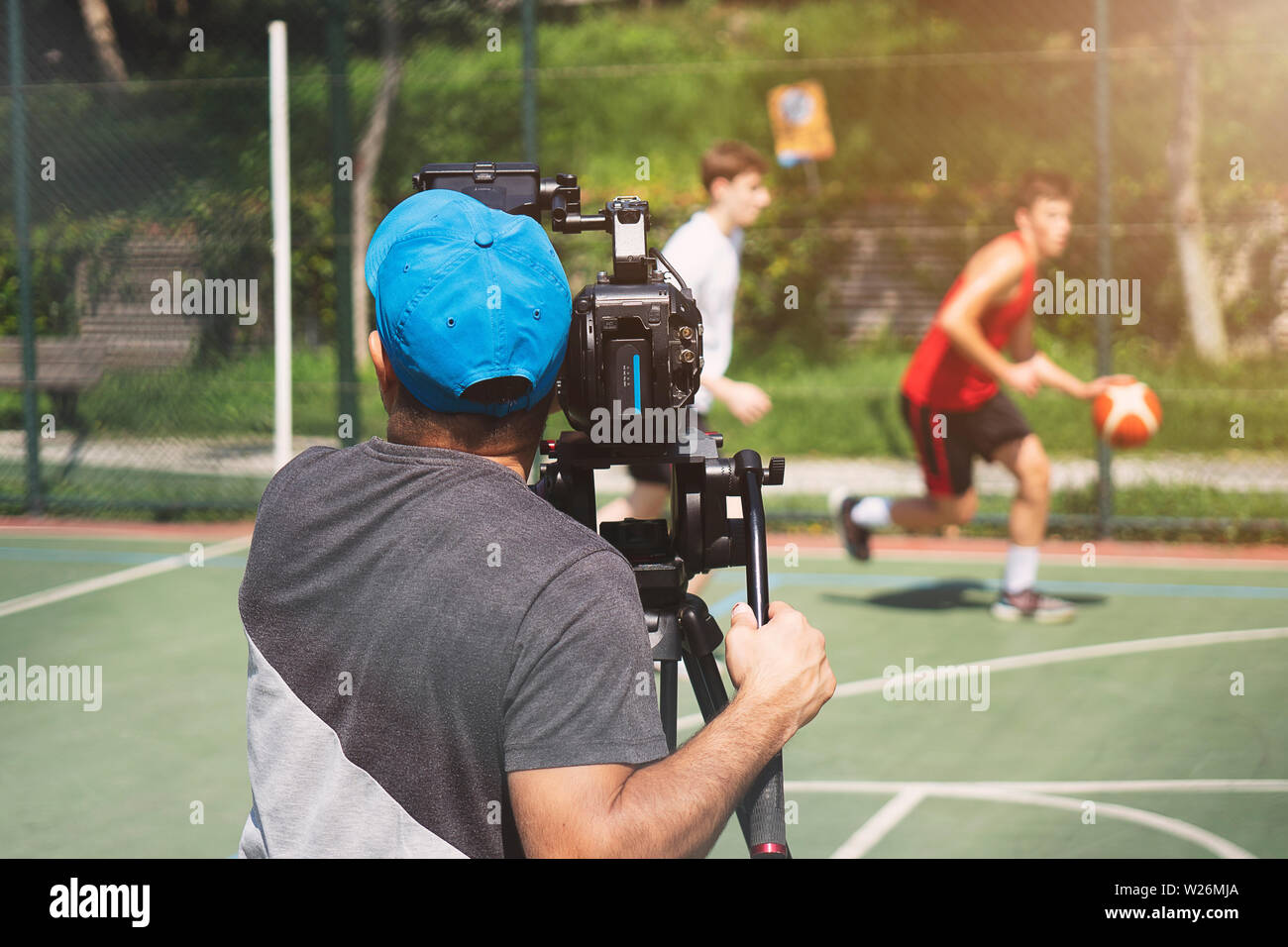 Video production crew hi-res stock photography and images - Alamy