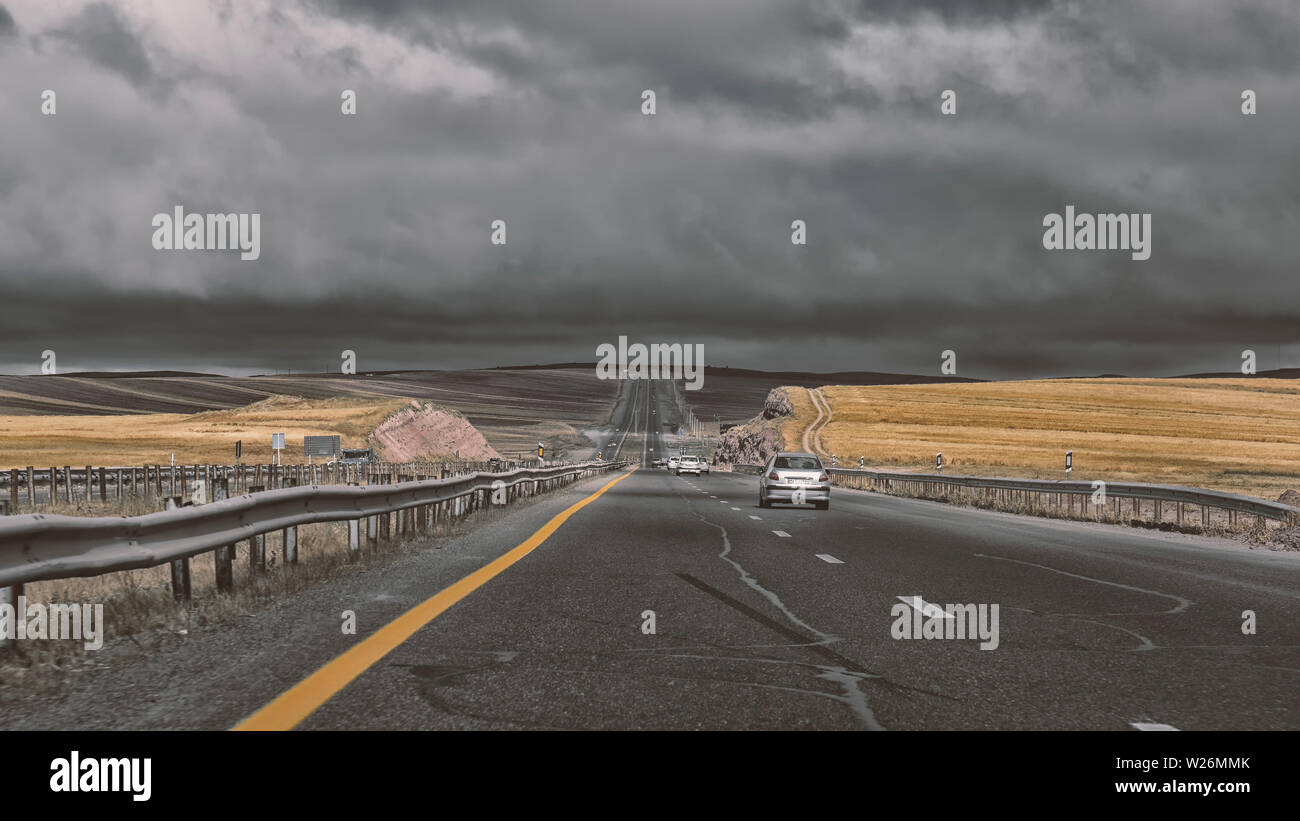 Road sad hi-res stock photography and images - Alamy