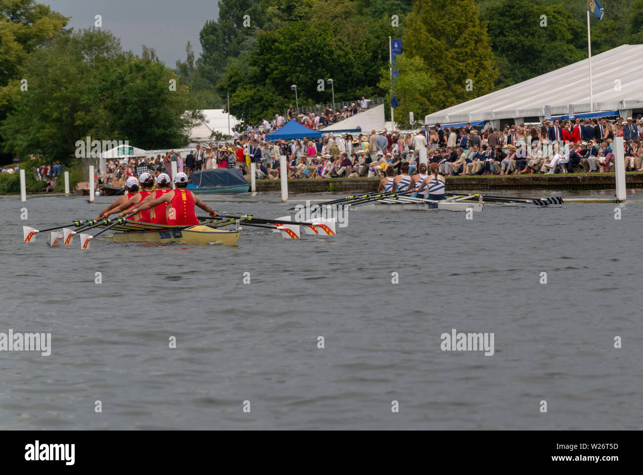 Rowing competition beating team hi-res stock photography and images - Alamy