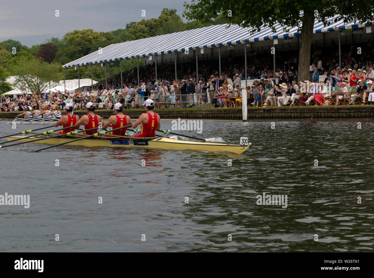 Rowing competition beating team hi-res stock photography and images - Alamy