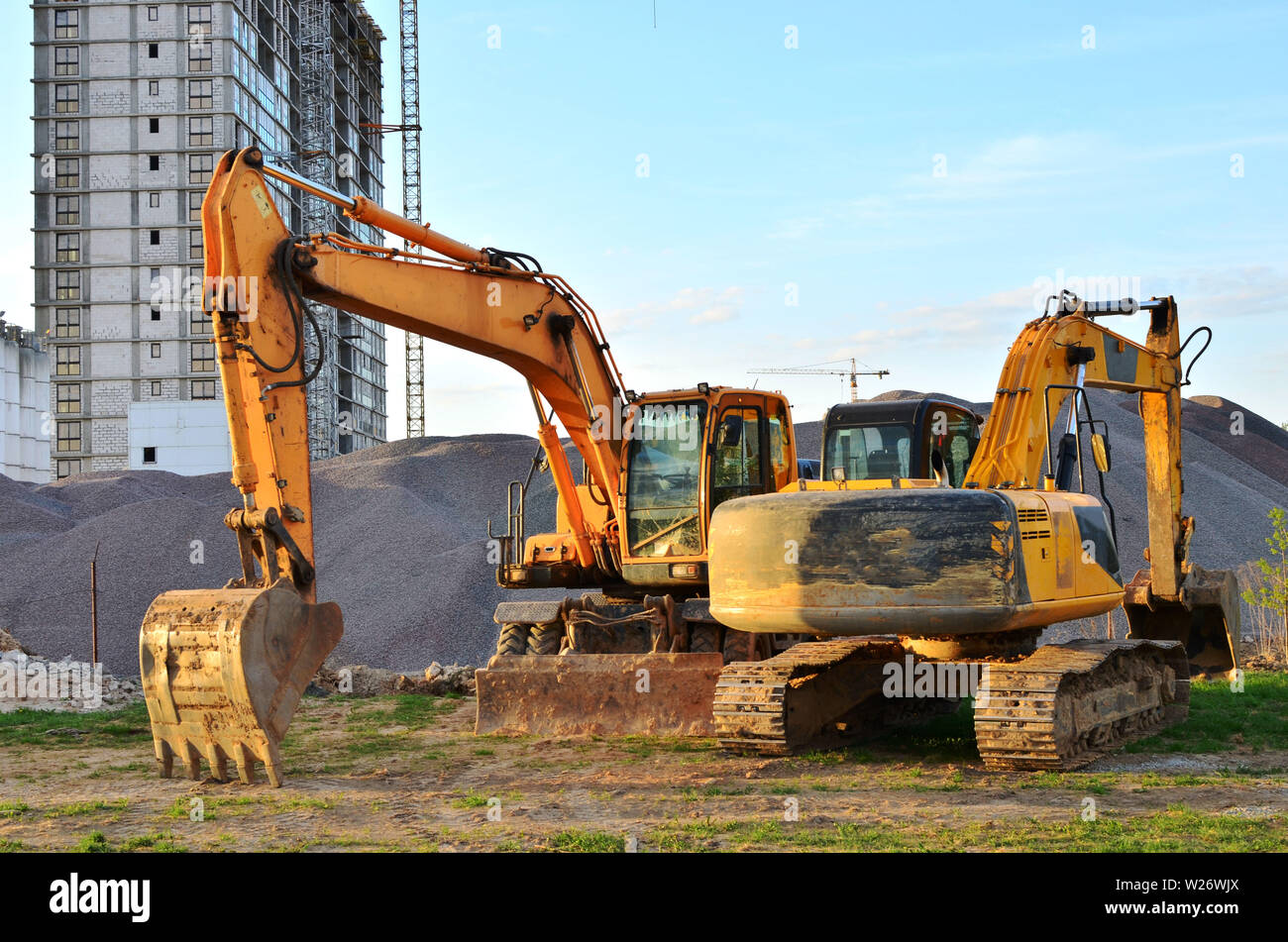 Demolition crawler excavators hi-res stock photography and images - Alamy